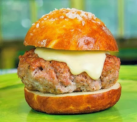 Brat Burger recipe -Taste USA