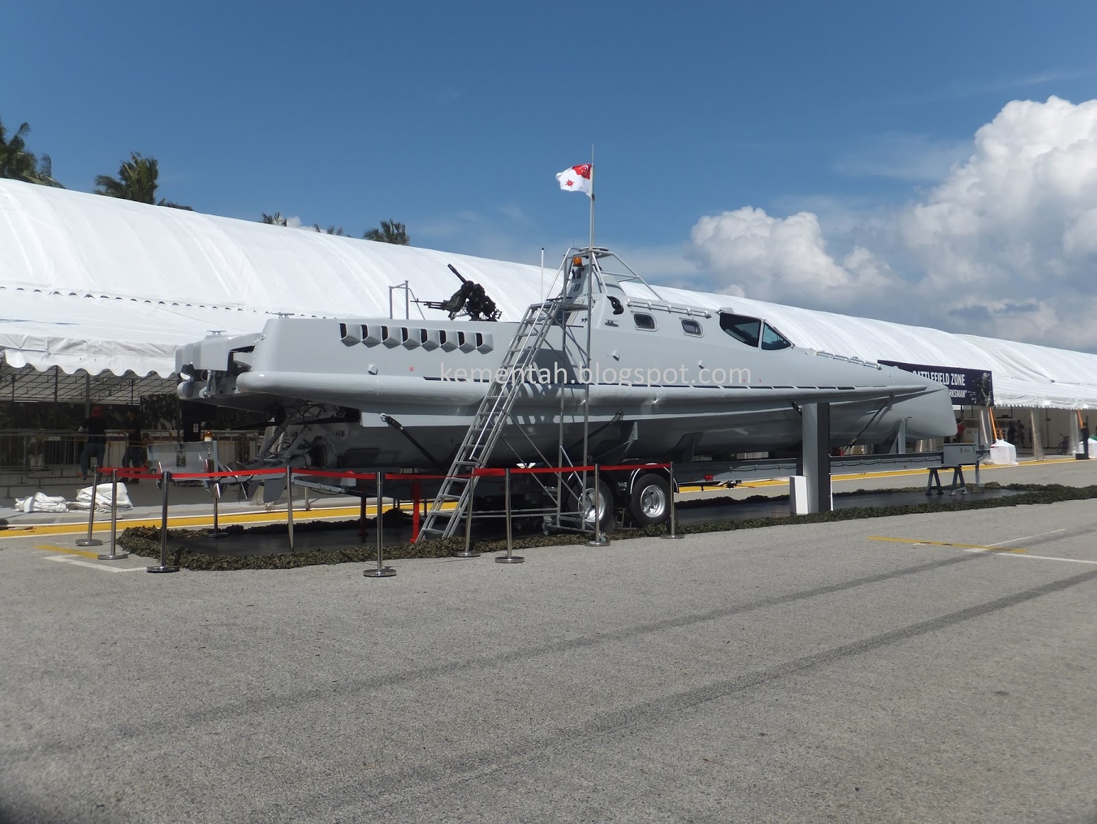 DEFENSE STUDIES: Singapore Army's Commando VSV Breaks Cover