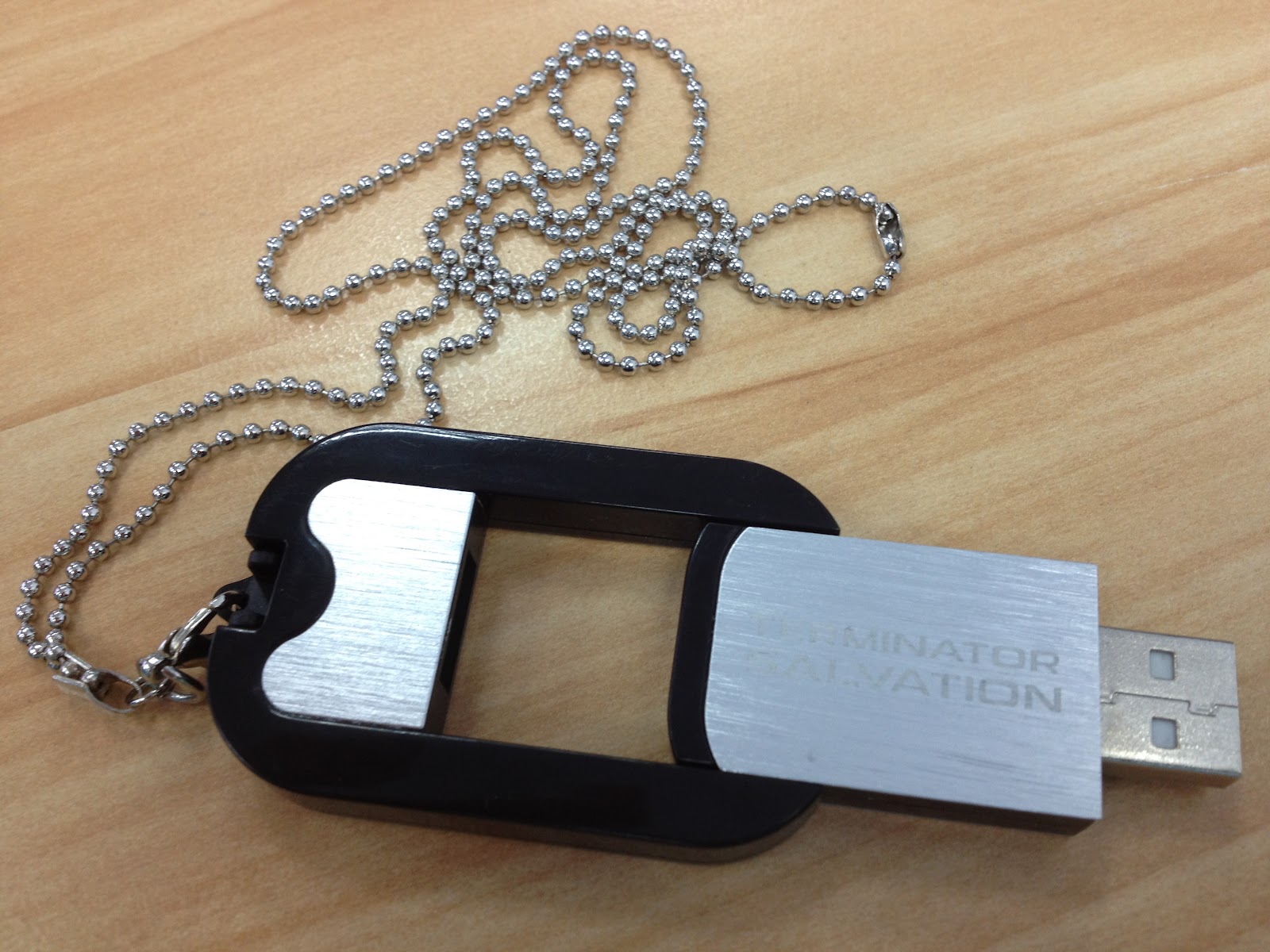 Hipster Closet: Terminator Salvation military Dog Tag style flash drive ...