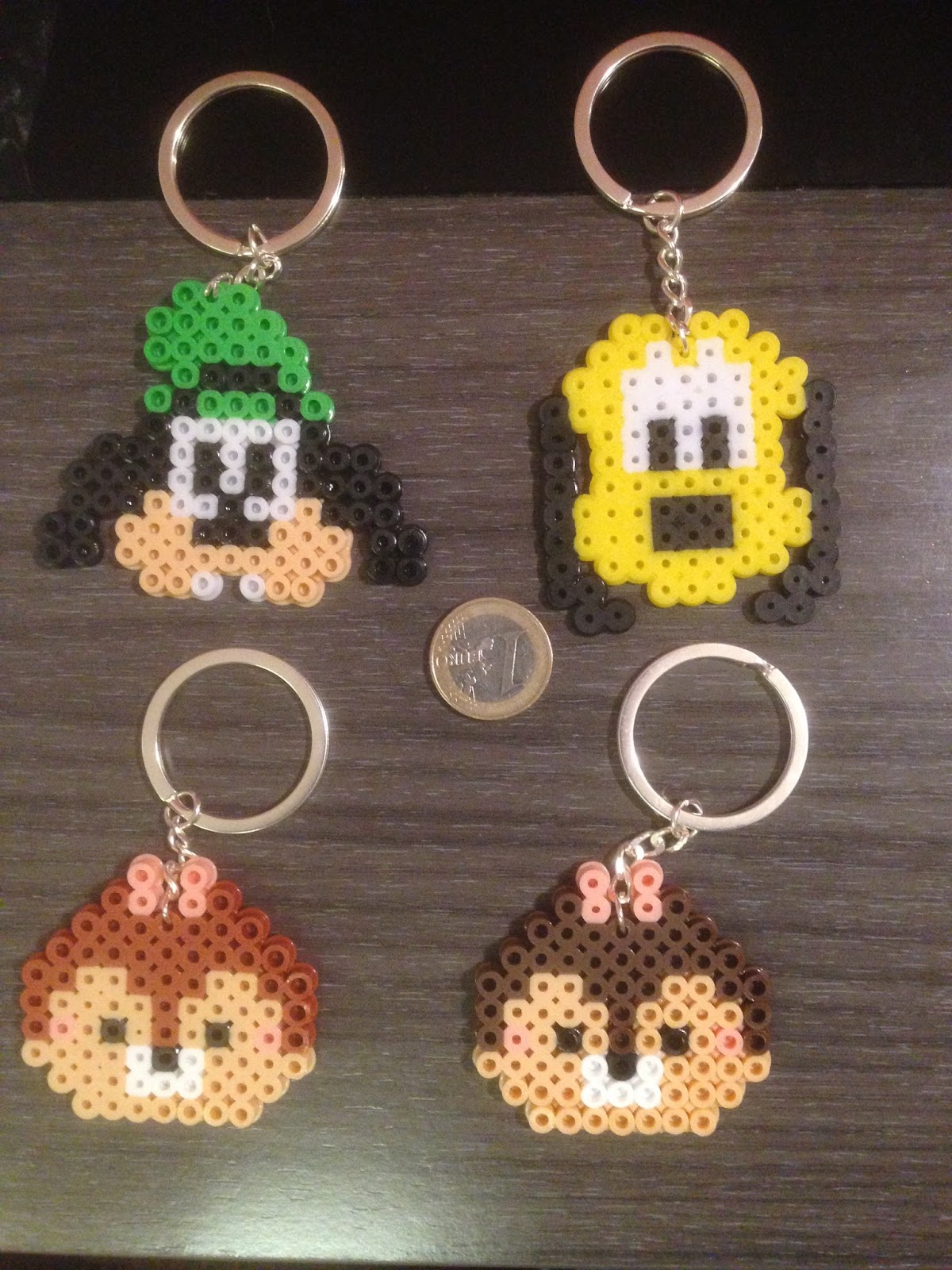 StitchesYarn: El rincón de Jimmy: Llaveros / Imanes Hama Beads Disney ...