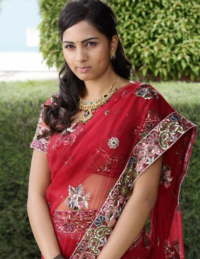 Actress Srushti Dange: Srushti Dange Photos in Achamindri Movie