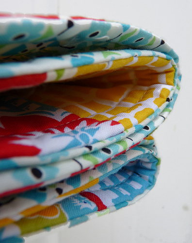 Red Pepper Quilts: A Quilt without Binding (Tutorial)