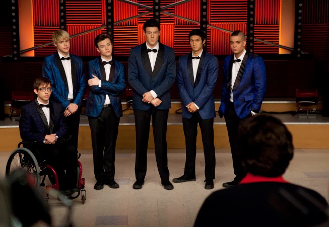 ...Set: Glee 2x06 "Never Been Kissed" | Fresh from the...