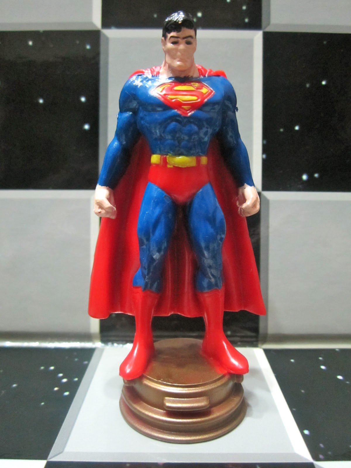 Action Figure Planet: Ala Carte DC Super Heroes Chess Set