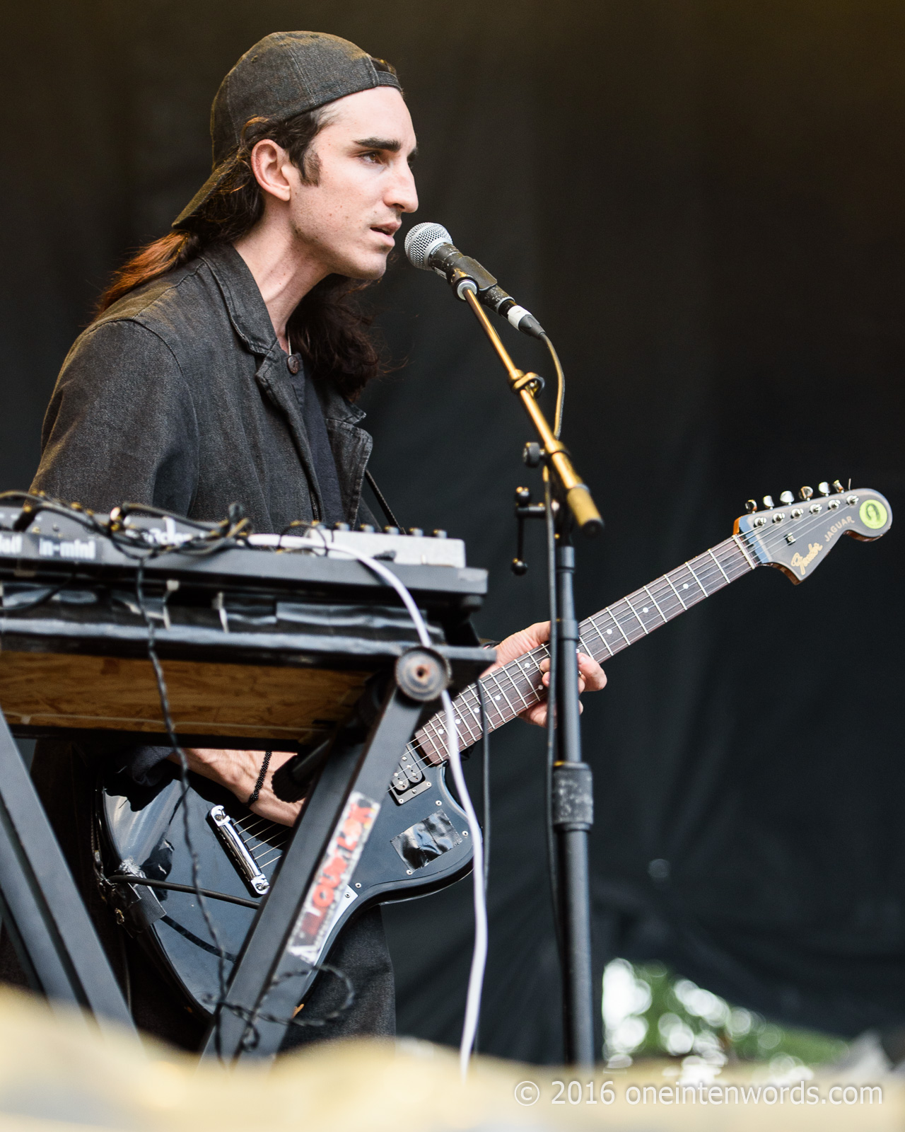 one in ten words: Field Trip 2016: Day 2, Band 3: Diiv - Concert Pictures