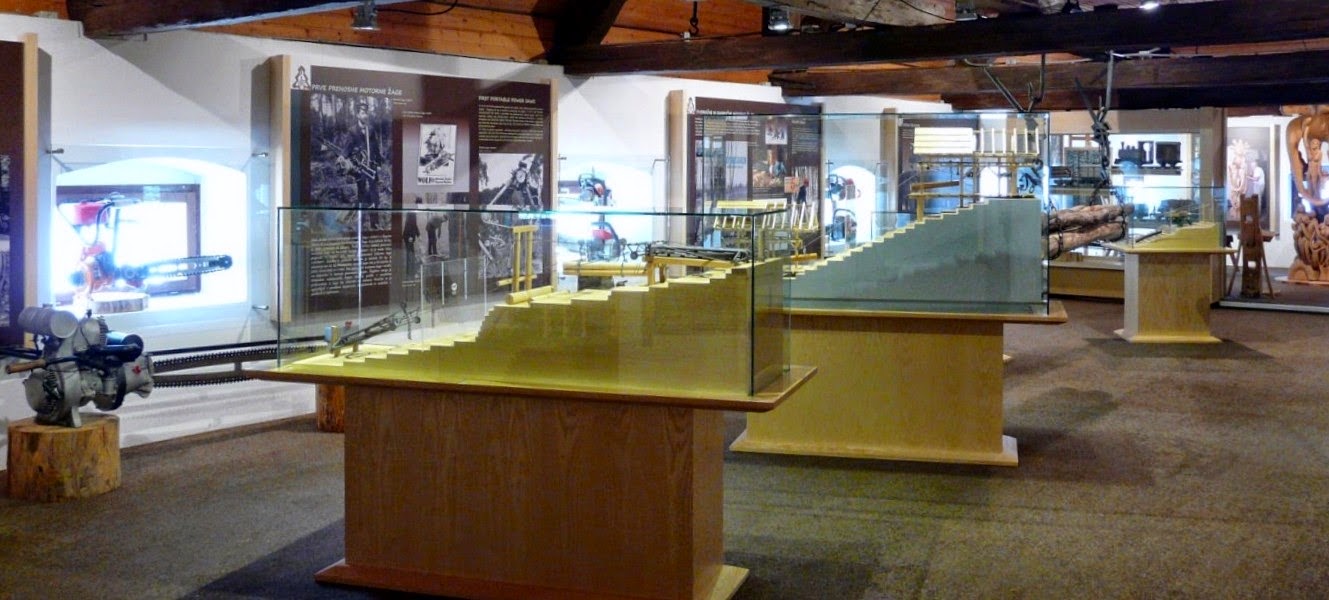 VINTAGE CHAINSAW COLLECTION: SHOWS AND ARTICLES.