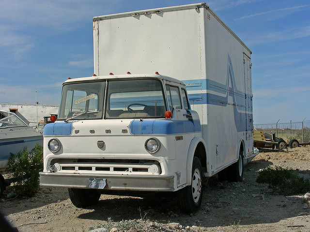 18 Wheel Beauties: ATLAS Van Lines - Most Interesting Things Moved!