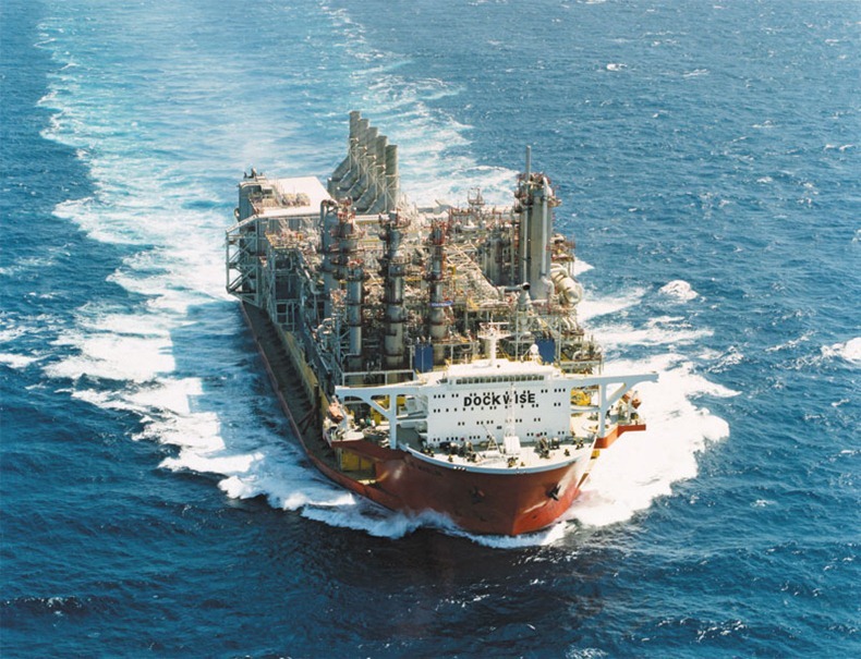 Heavy Lift Ships and their Impossibly Large Cargoes