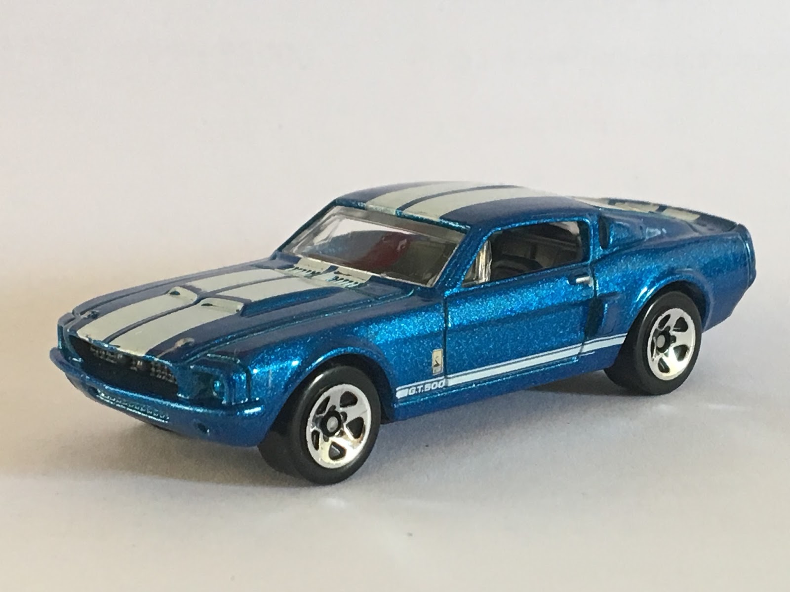ข้อมูล 1:64 Hot Wheels 1967 Shelby GT-500