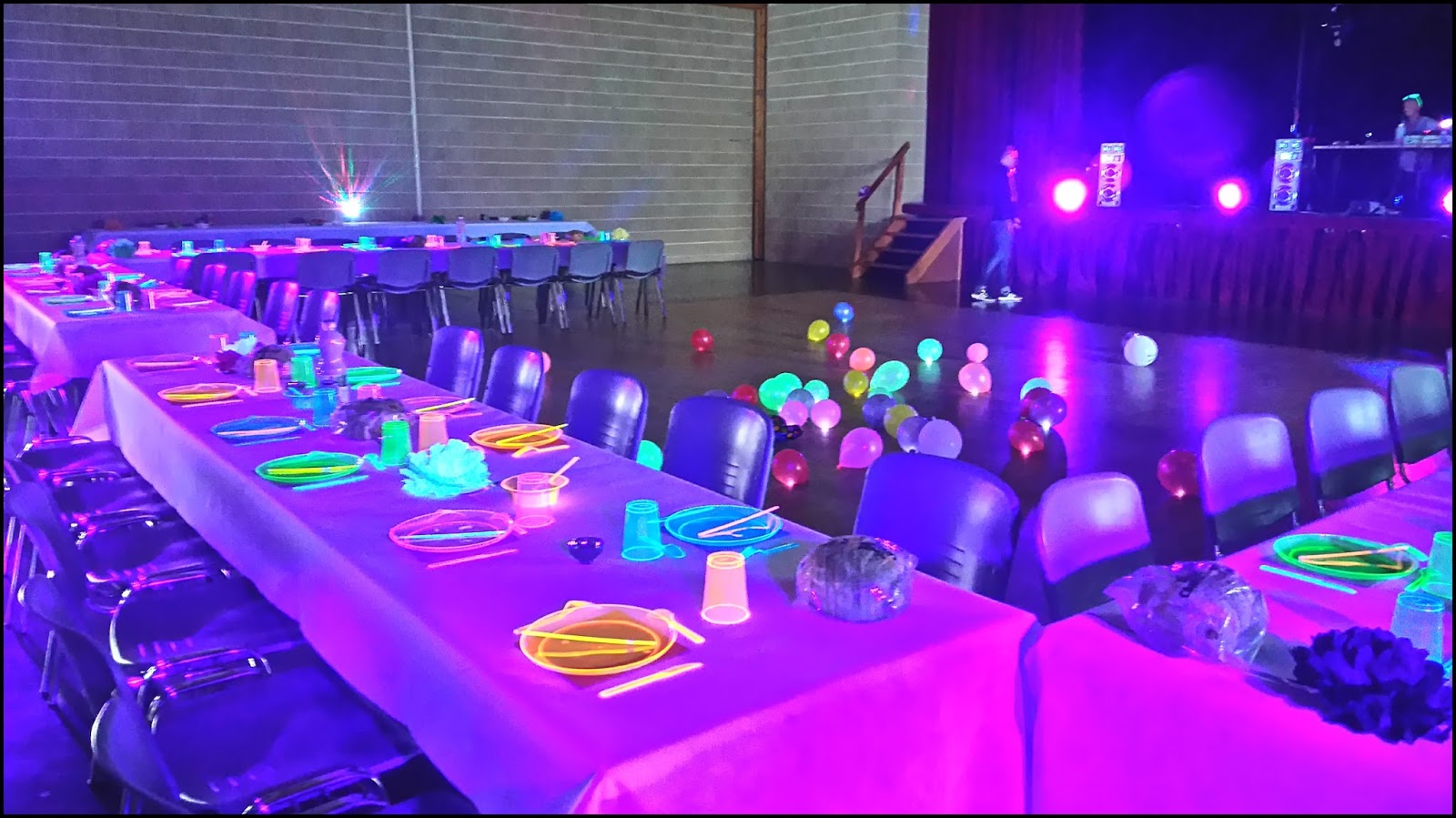 Dans Mon Royaume - Anaïs: Réussir sa soirée fluo