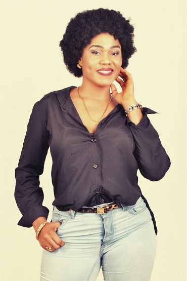 Actress Gloria Johnson Releases Hot New Photos