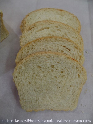 kitchen flavours: A Good, Honest Sandwich Bread : Cookbook Countdown #6