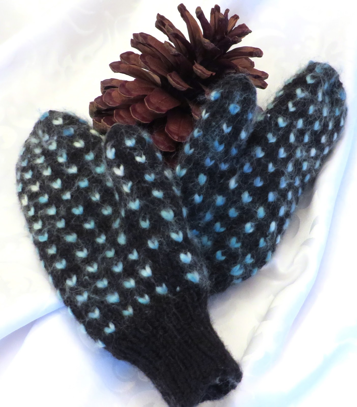 Cupola Corner: To Thrum or Not to Thrum: Mittens Made Amazing