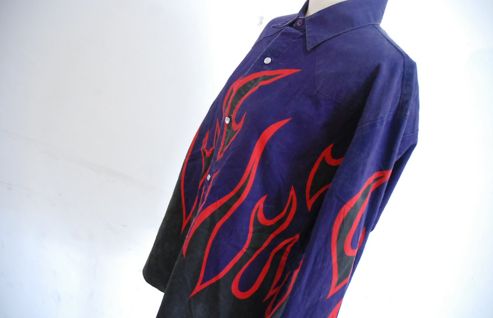 QLOZET NEWS: FIRE PATTERN L/S SHIRT