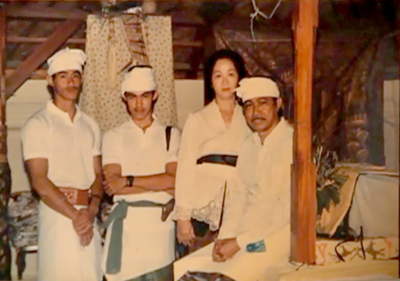 Amboun Muaniez'se : ADE RAI FAMILY ( Keluarga Ade Rai )