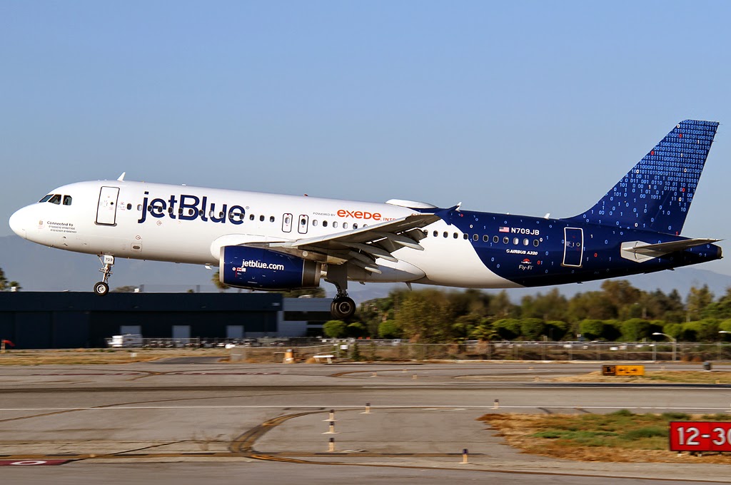 Aero Pacific Flightlines: jetBlue A320-232 N709JB