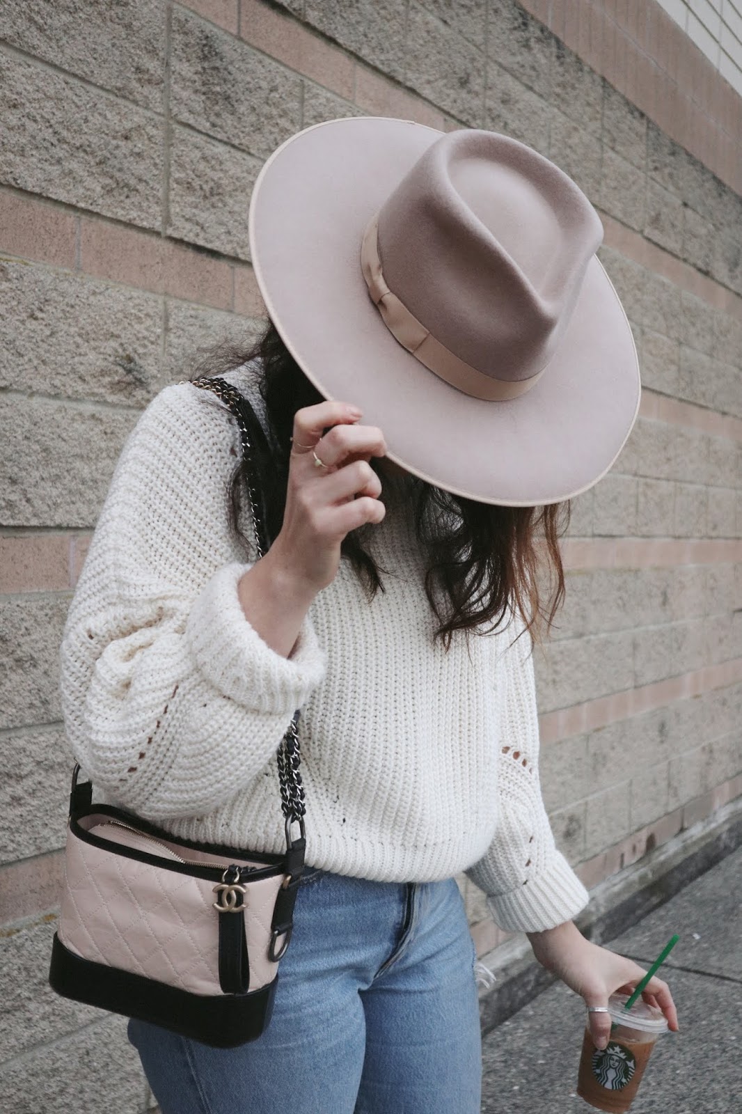 Beige hat outfit — Covet & Acquire