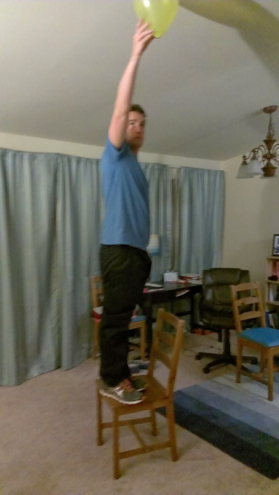 Lincoln Physics: Falling Balloon and Two Types of Air Resistance