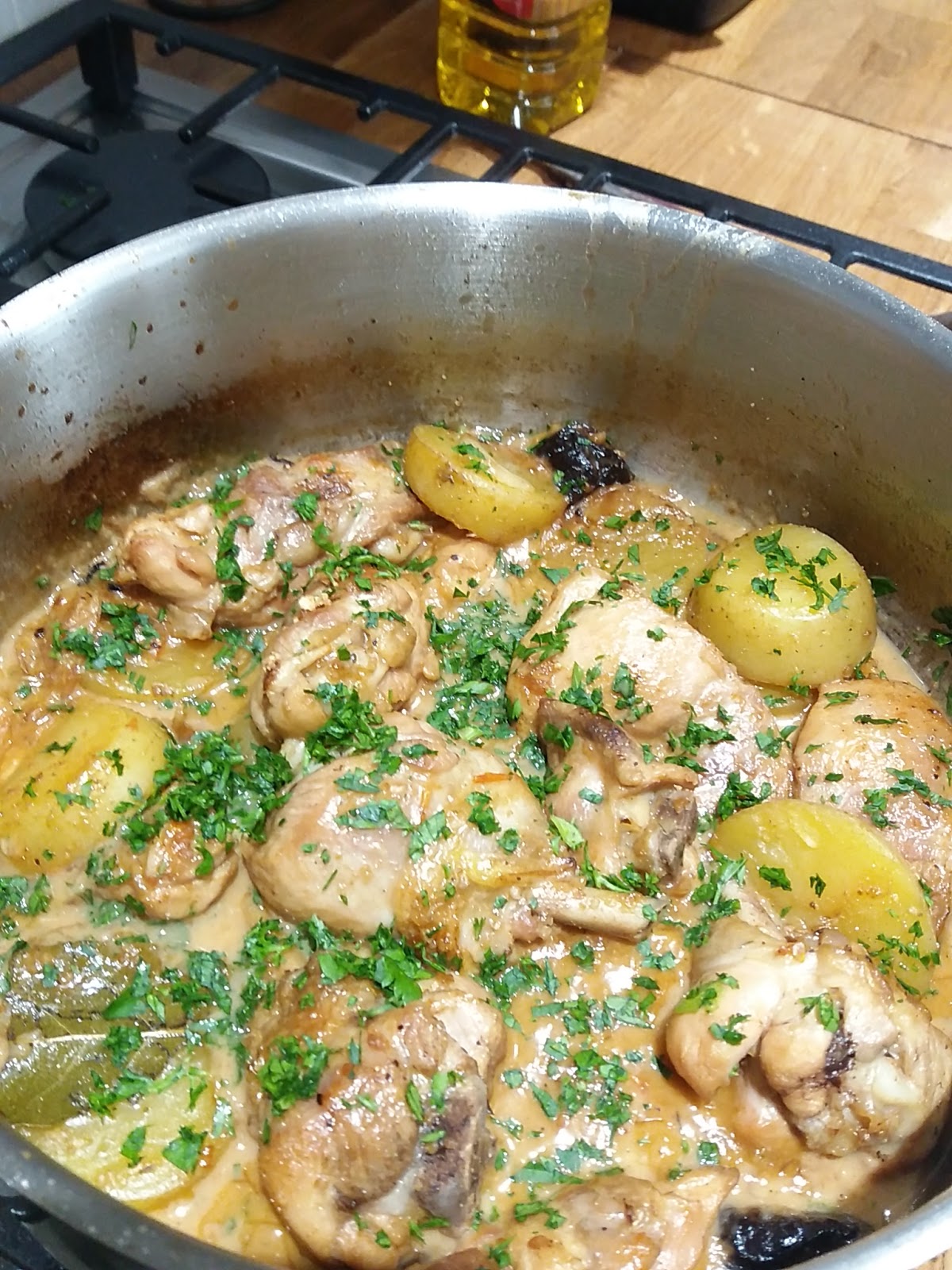 LA COCINA DE PACO GARCIA: POLLO CON AVELLANAS Y NUECES