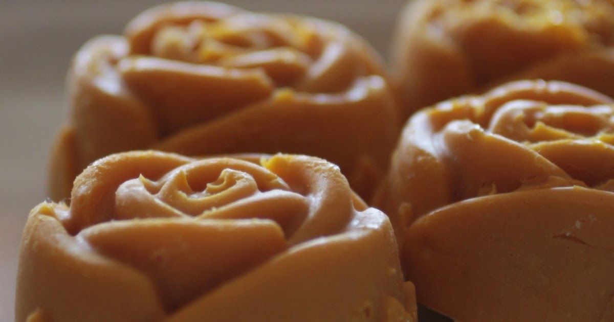 Nyílik még a sárga rózsa... - KatBo Réka