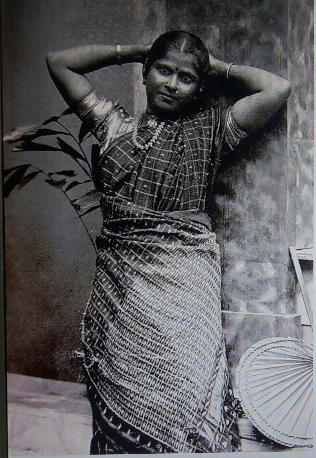 Devadasi girl Madras 1910