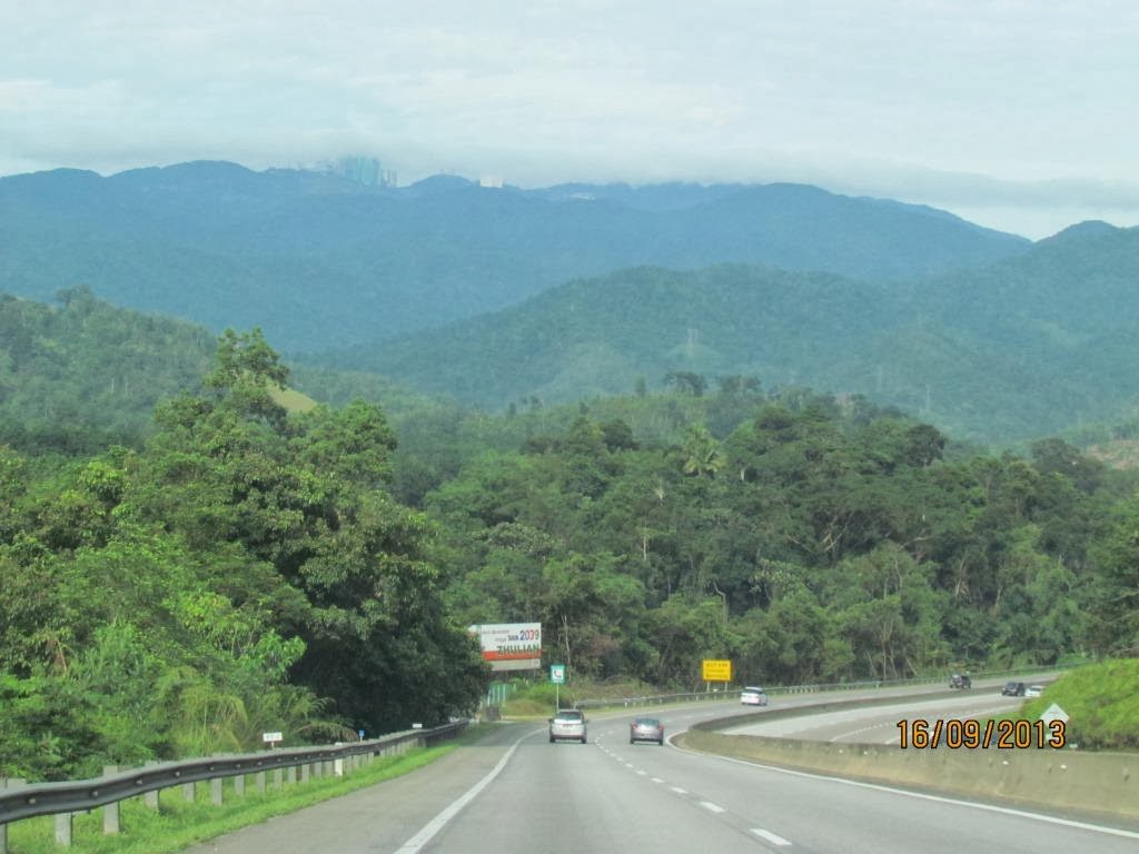 PDK SELAYANG / CBR SELAYANG: Views of Genting Highland via LPT (East ...