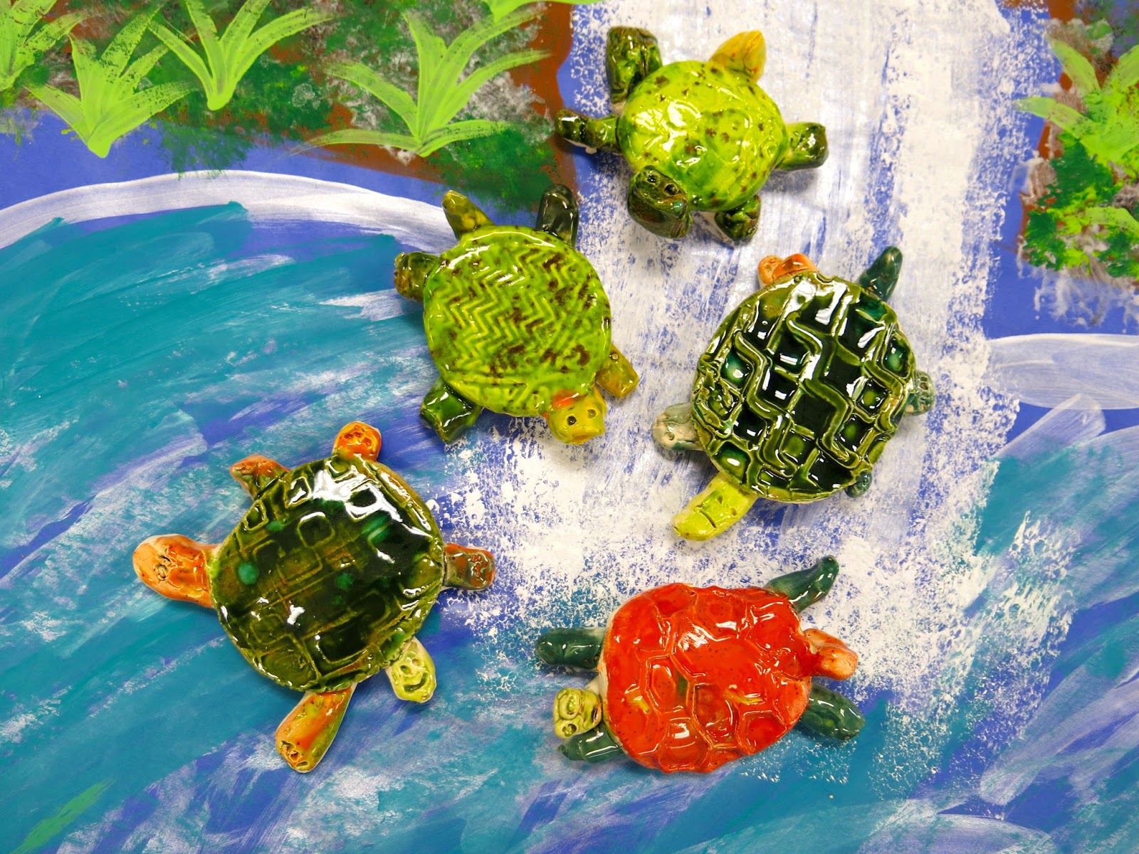 Cassie Stephens: In the Art Room: Clay Texture Turtles!