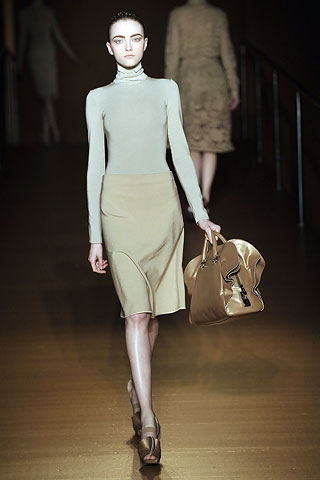 The Fashion Designer Vault: Carolina Herrera