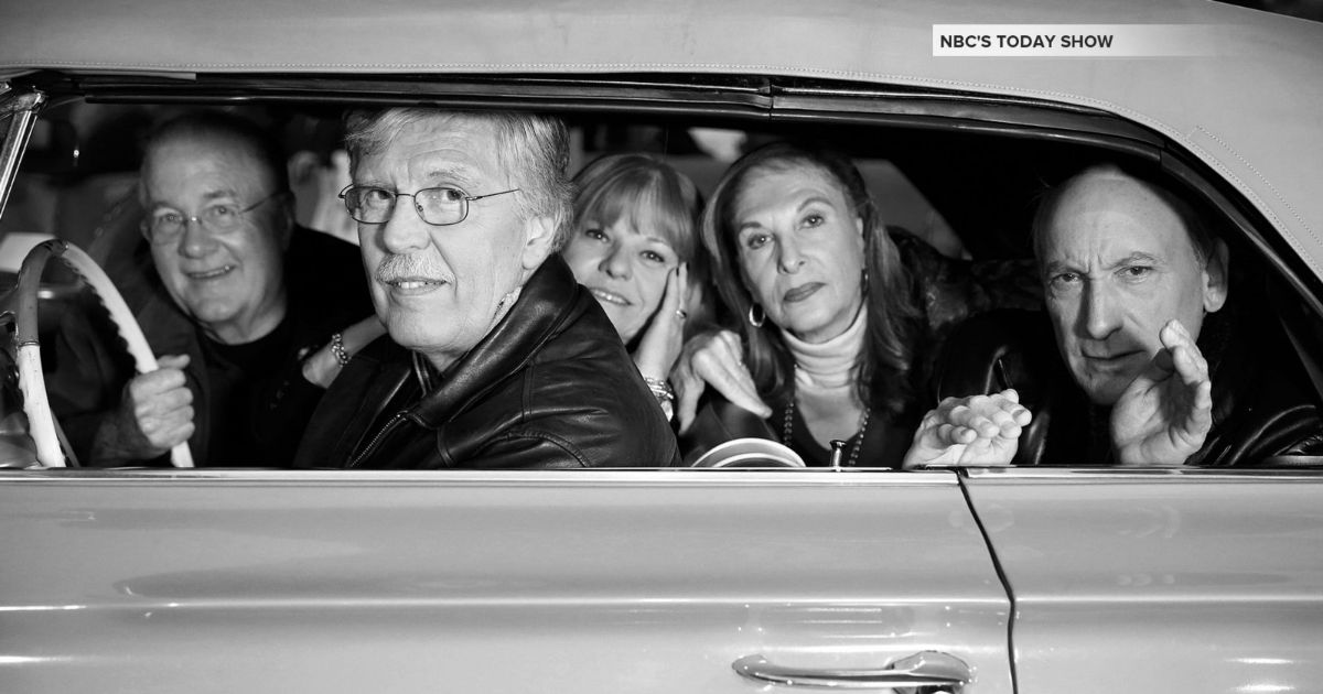 Beatles Fans Then and Now: Ringo Starr Reunited With Mystery Beatles ...