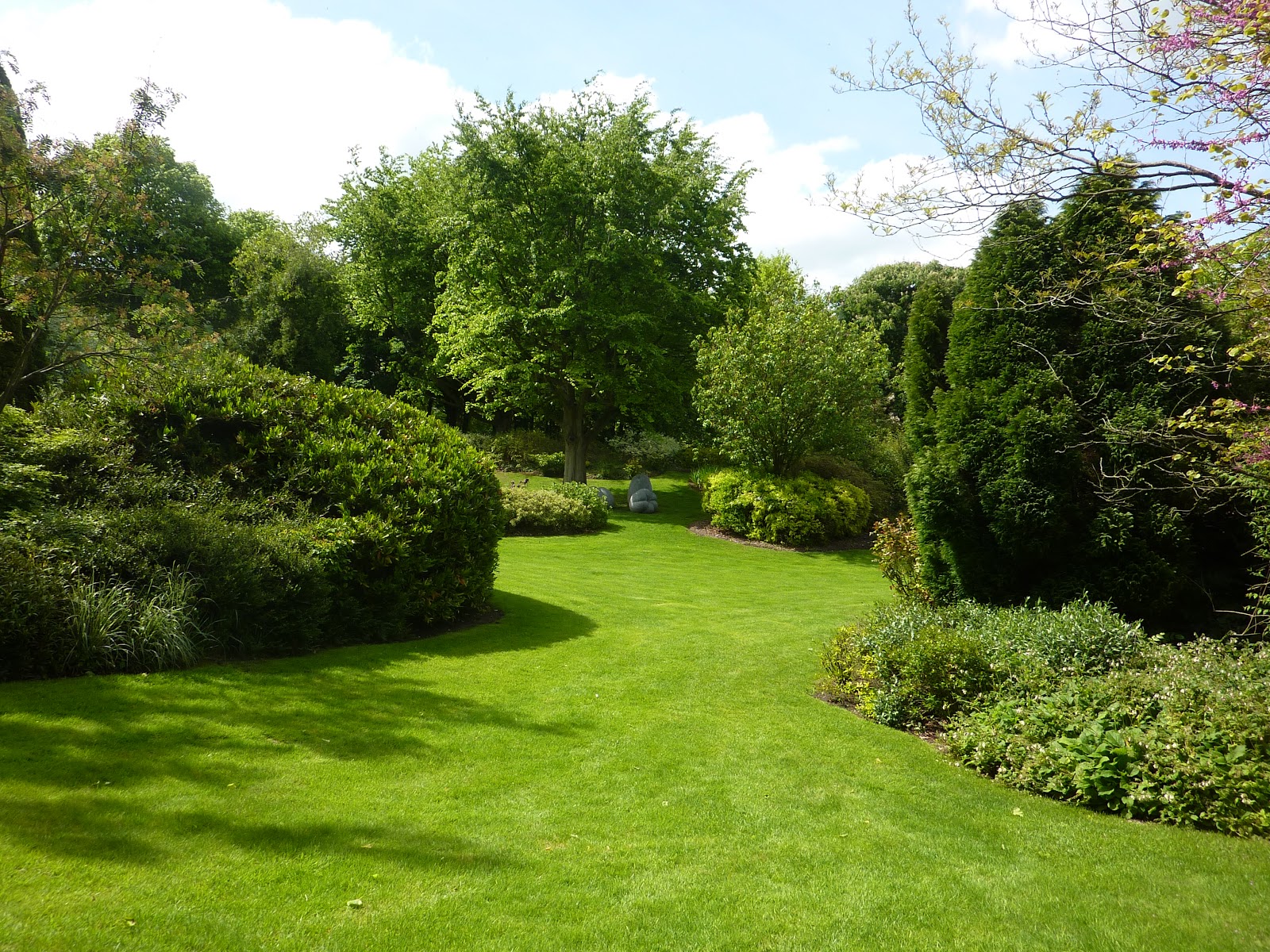 Easy Retirement: The Manor House, Bledlow - Open Garden