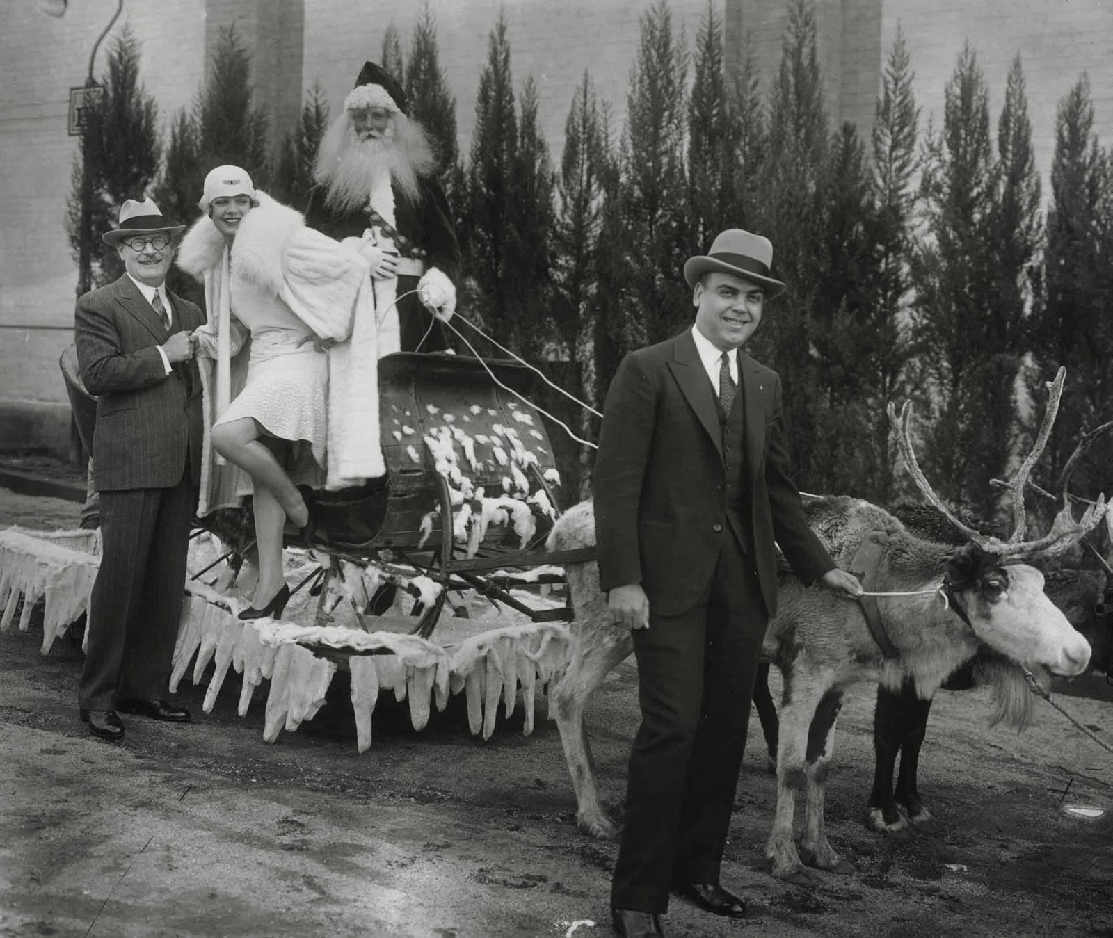 GlamAmor-ous Holidays--Christmas in 1920s Hollywood | GlamAmor