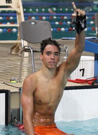 NYSocBoy's Beefcake and Bonding: In Search of Greek Men