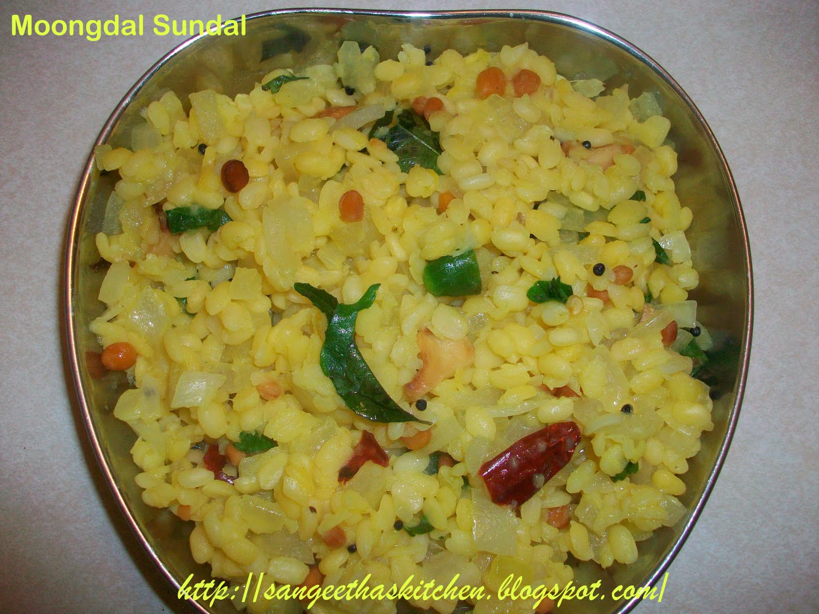 Spicy Treats: Moongdal Sundal / பாசிபருப்பு சுண்டல்