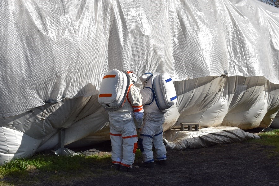 UND HUMAN SPACEFLIGHT LABORATORY' BLOG: Mission 4 Second EVA