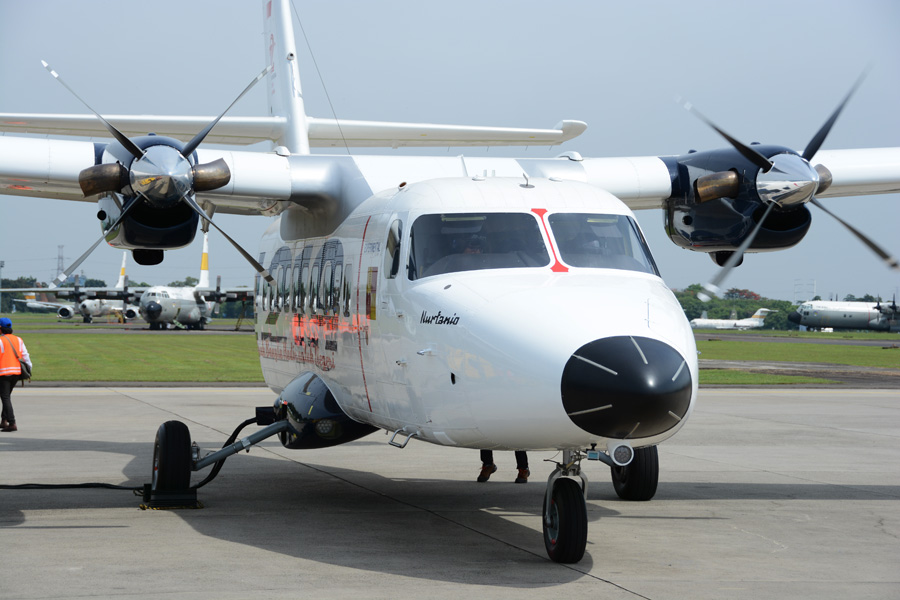 DEFENSE STUDIES: Menteri BUMN Ingin Pesawat N219 Terbang secara ...