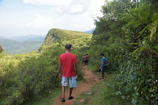 philipveerasingam: Coming back from 'Lokanthaya' - Land's end, Pitawala ...