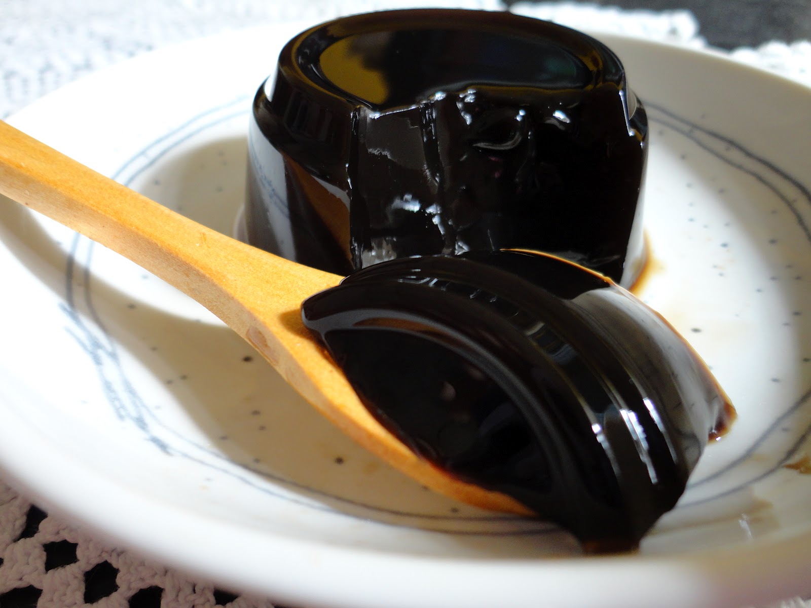 Cook 4 You & Me......: Herbal Jelly-Sweet Gui Ling Koh