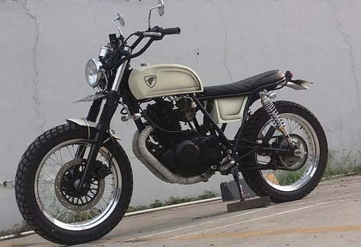 Modifikasi Suzuki Thunder 250 Street Tracker Groovy V | Harga Motor ...