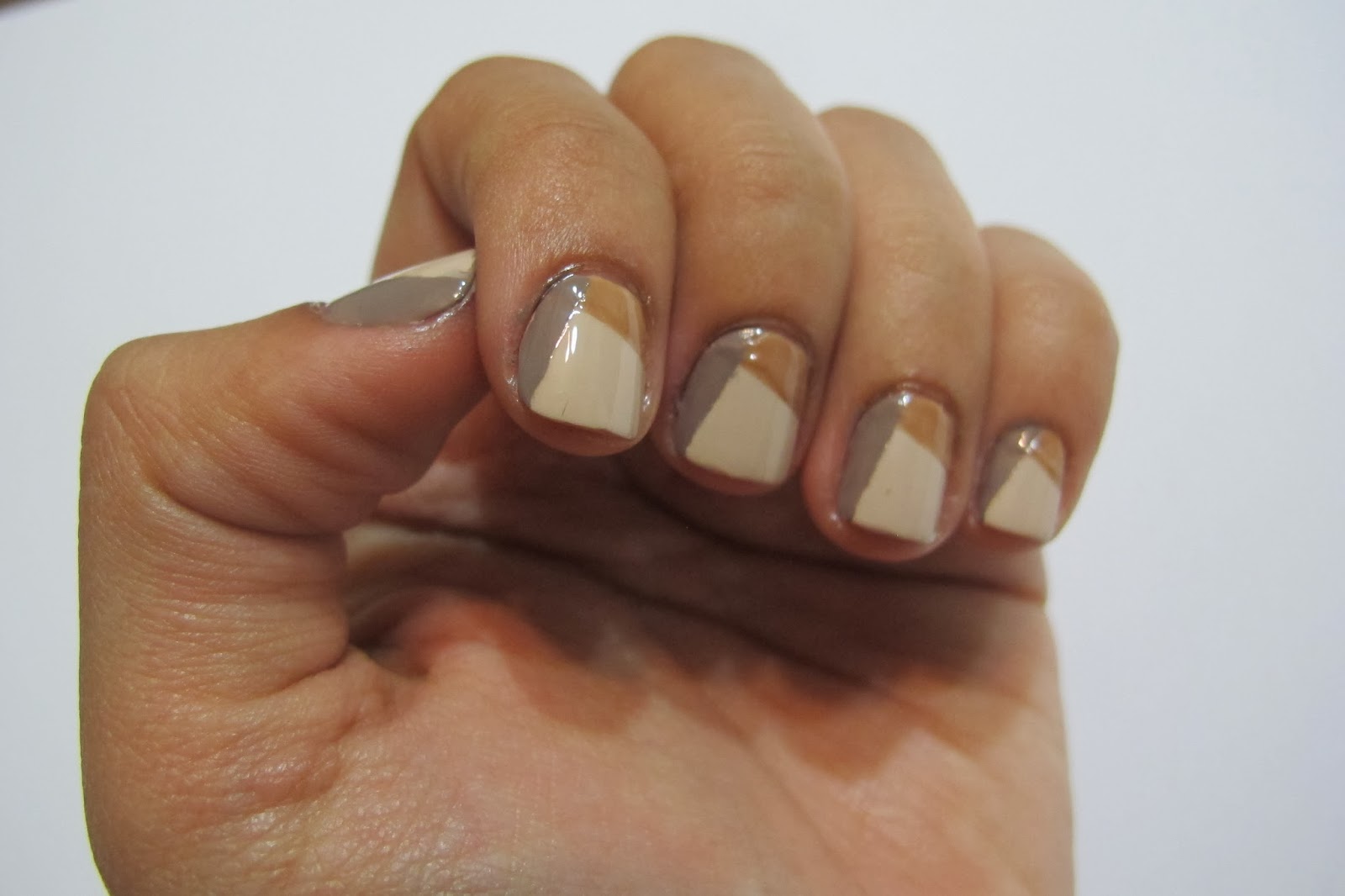 One Thousand Looks: MANI MONDAY: BROWN COLOR BLOCK NAILS