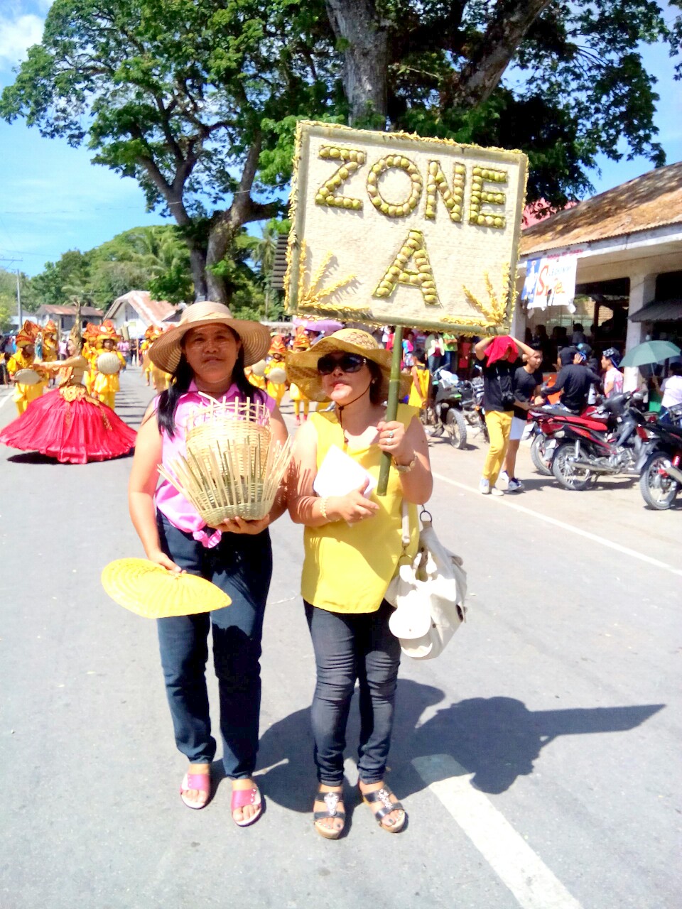 Bohol's Roving Eye: Antequera Celebrates its Basket Festival