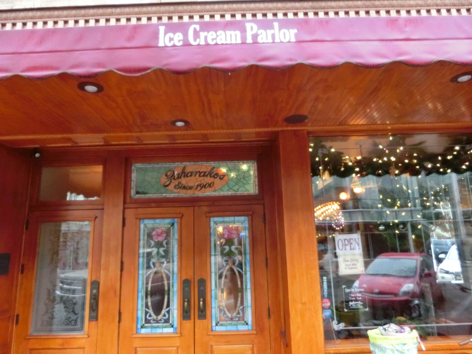Columbus, IN: Christmas at Zaharakos Ice Cream Parlor - Explore This City