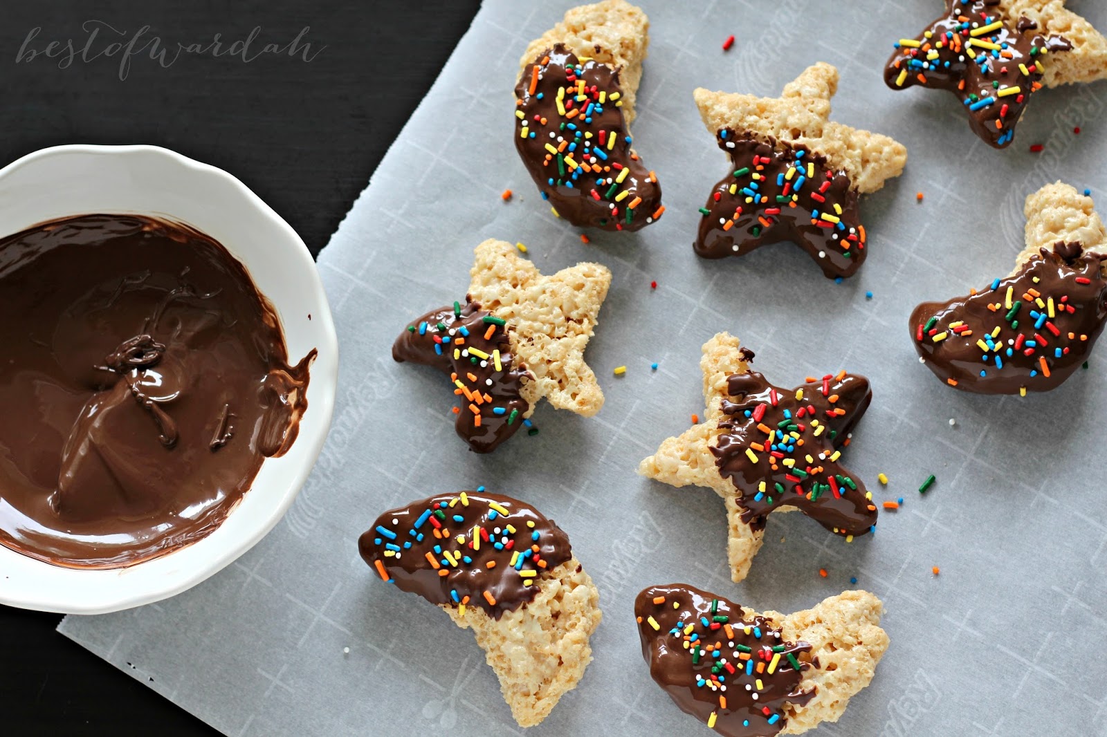 Crescent and Star Shaped Rice Crispy Treats | Best of Wardah