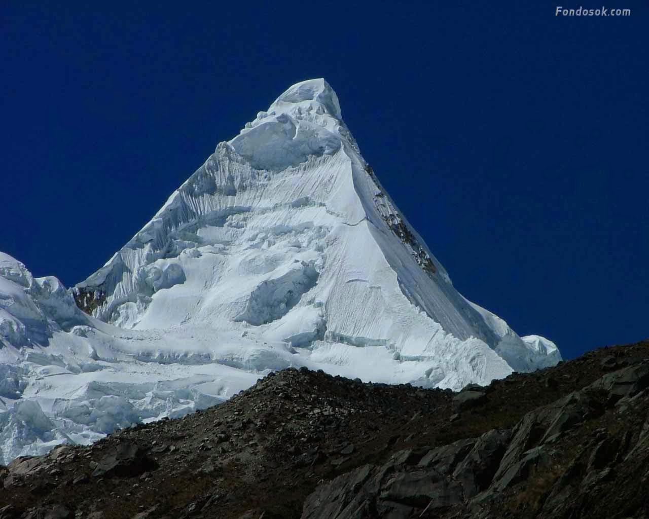 Terriod: Alpamayo Wallpapers