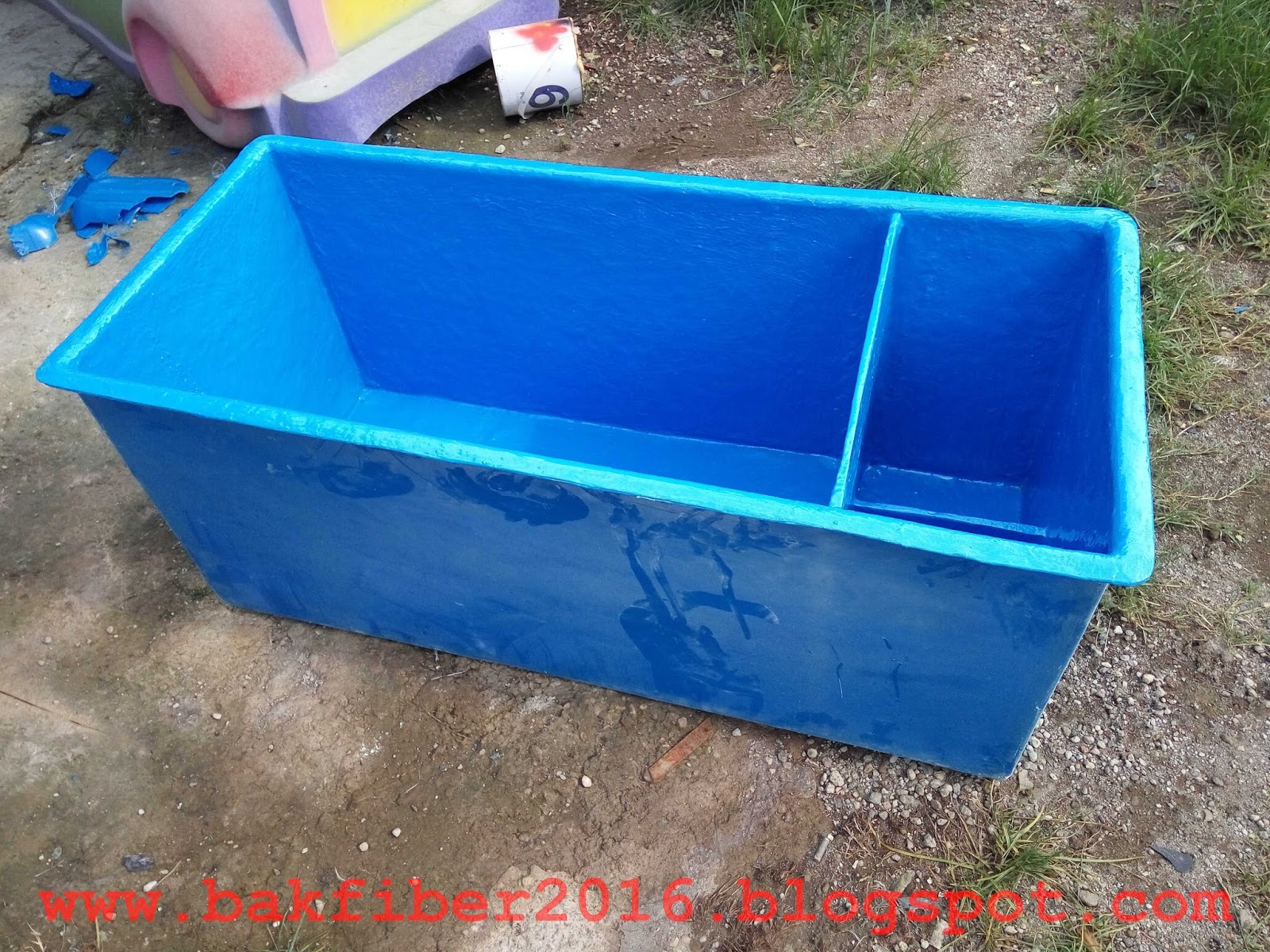 Bak Fiber Kolam Ikan: Bak Air Fiber