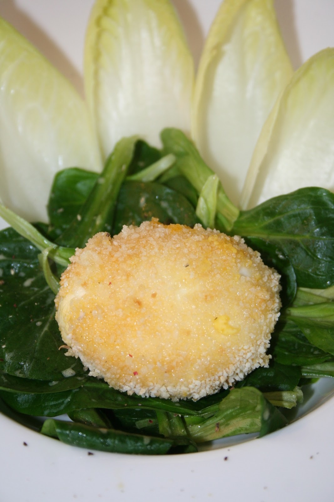 Gourmande&Toquée: Oeuf mollet frit sur lit de verdure