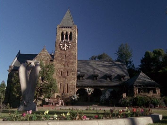 Filming Locations of Chicago and Los Angeles: Charmed: Season 4 ...