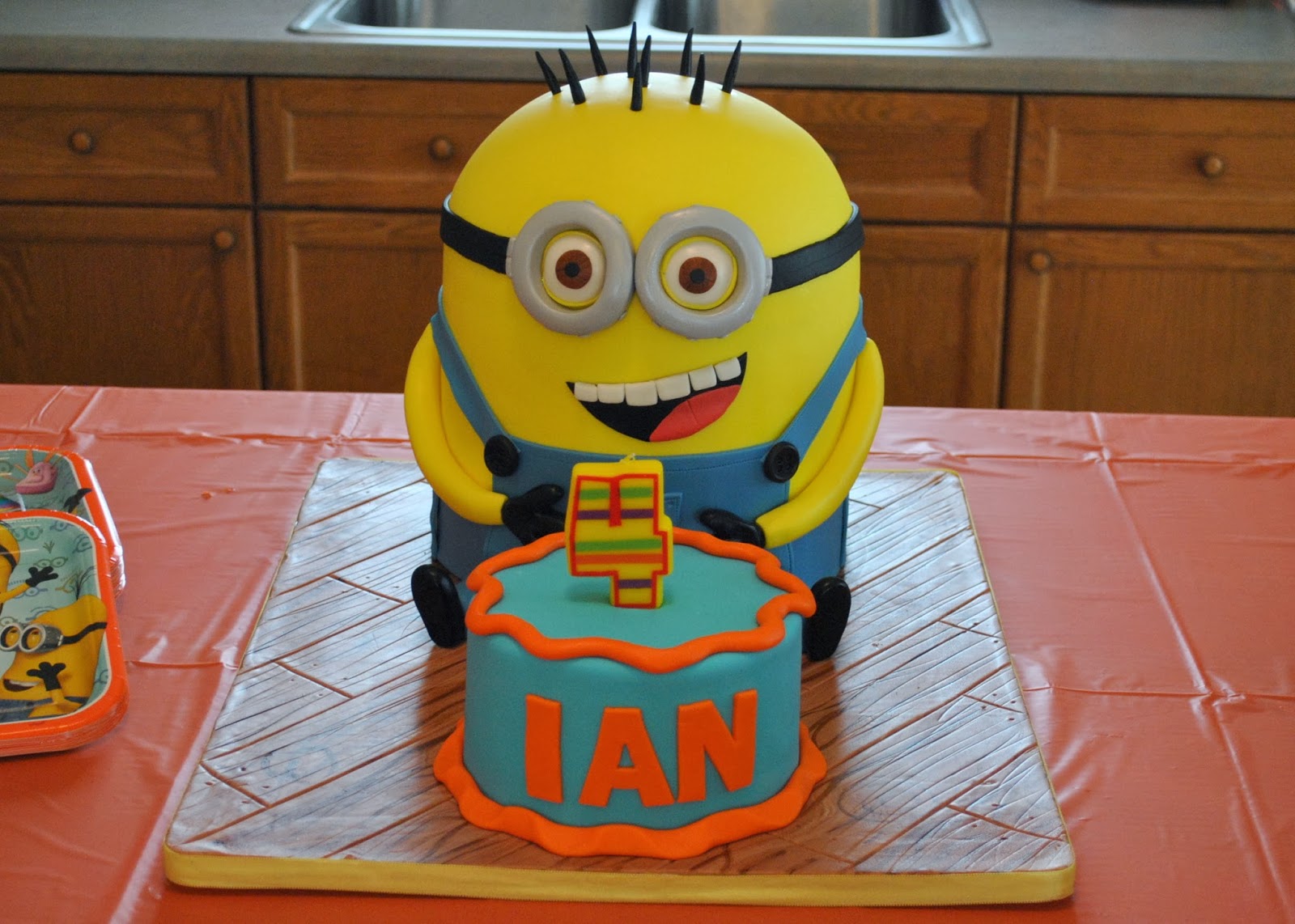 Hope's Sweet Cakes: Minion Cake