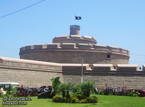 Fortaleza del Real Felipe del Callao : Lugares Turísticos Región Lima