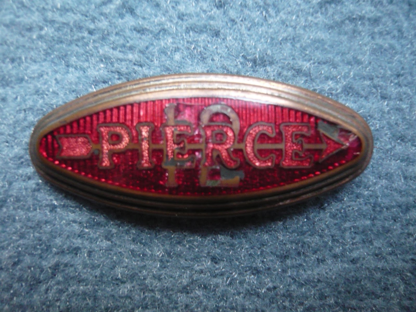 RadiatorEmblems: PIERCE ARROW / USA