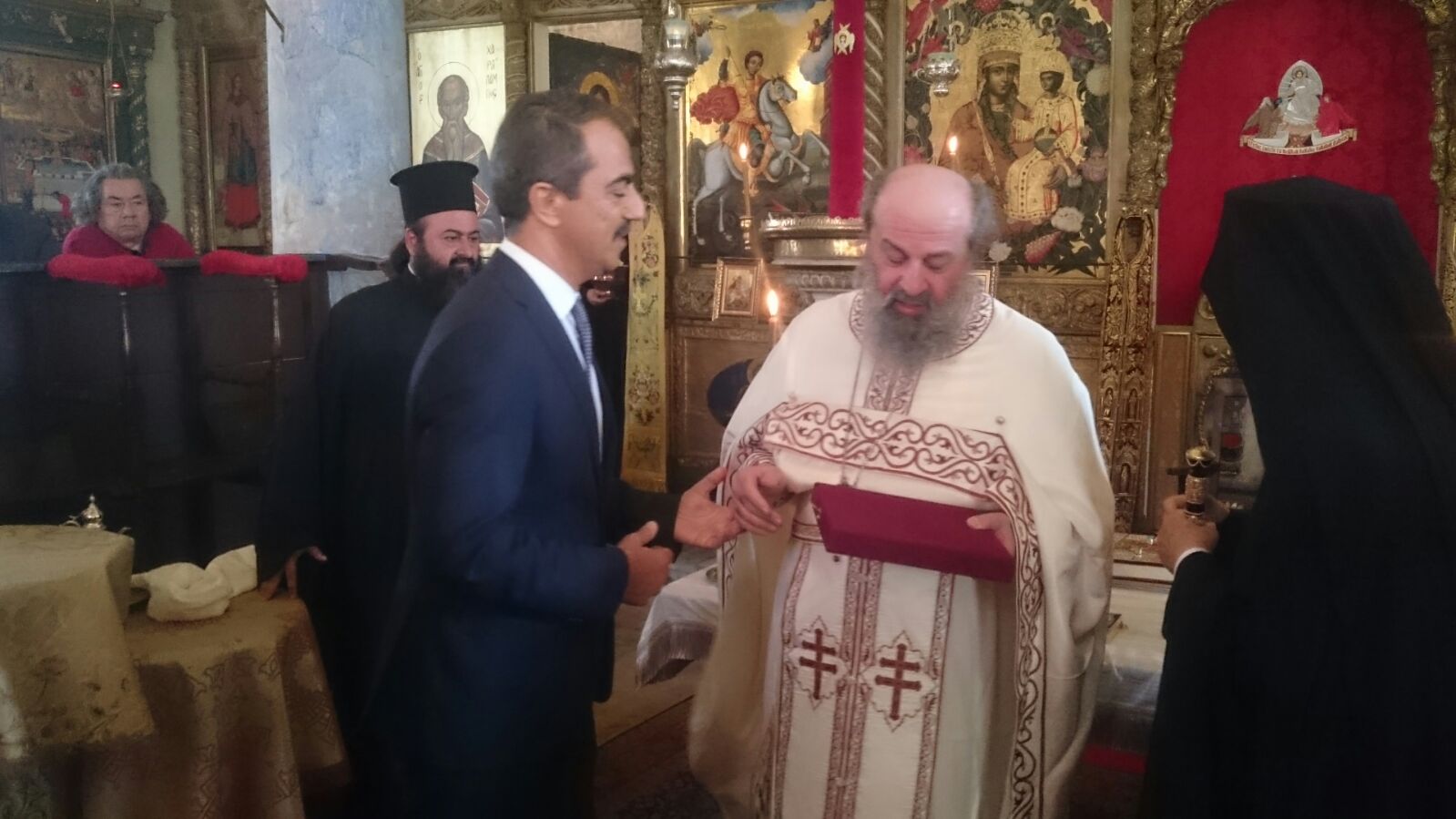 ΦΩΣ ΦΑΝΑΡΙΟΥ: Η ΘΕΙΑ ΛΕΙΤΟΥΡΓΙΑ ΤΟΥ ΑΓΙΟΥ ΙΑΚΩΒΟΥ ΤΟΥ ΑΔΕΛΦΟΘΕΟΥ ΣΤΟ ...